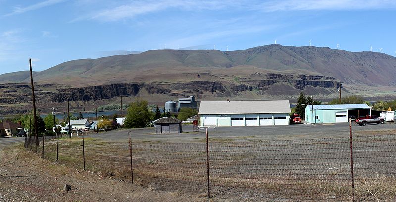 Rufus, Oregon is about half way between The Dalles and Arlington.