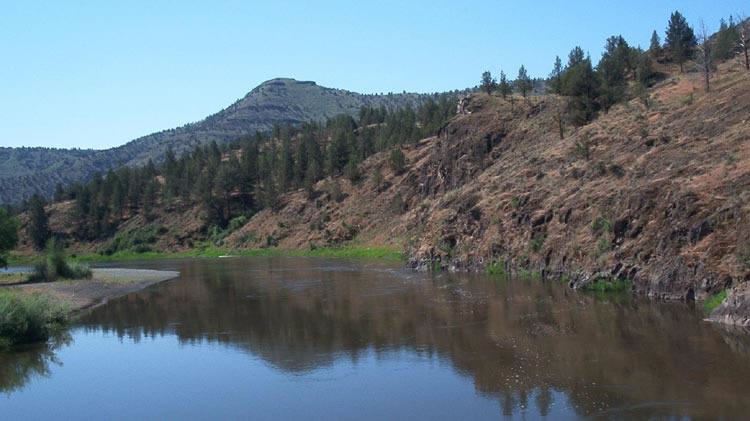 Spray, Oregon is located in the heart of the John Day river valley.