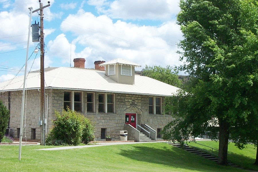 Spray, Oregon is located in the heart of the John Day river valley.