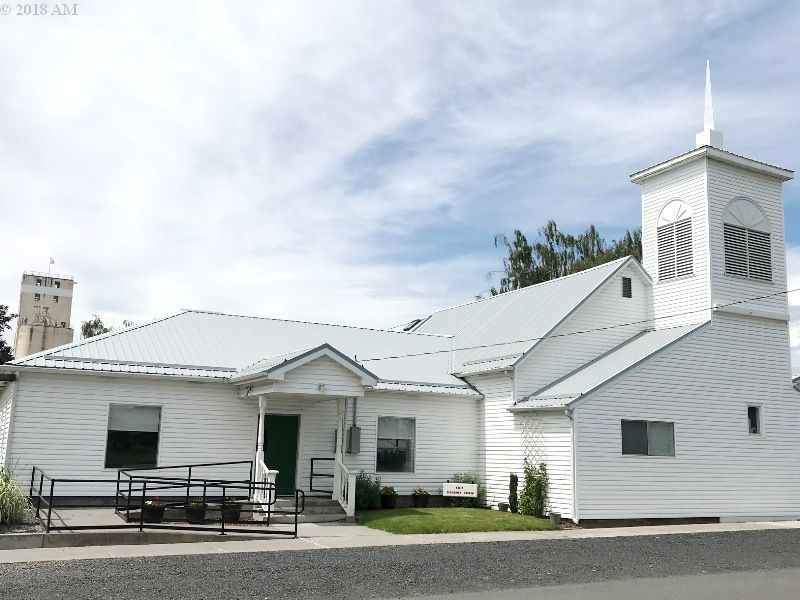 Helix, Oregon is in grain country northwest of Athena.