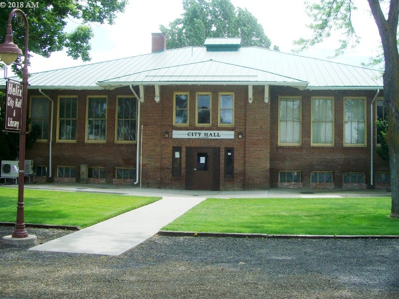 Helix, Oregon is in grain country northwest of Athena.