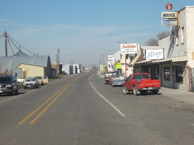 Adrian, Oregon host the giant Owyhee Reservoir and it recreational ...