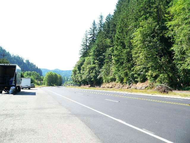 Mapleton, Oregon, is at the head of tidewater on the Siuslaw river in ...