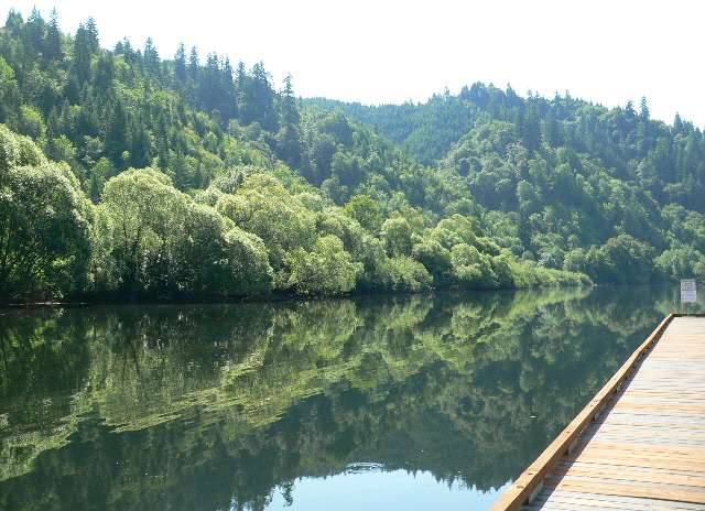 Mapleton, Oregon, is at the head of tidewater on the Siuslaw river in ...