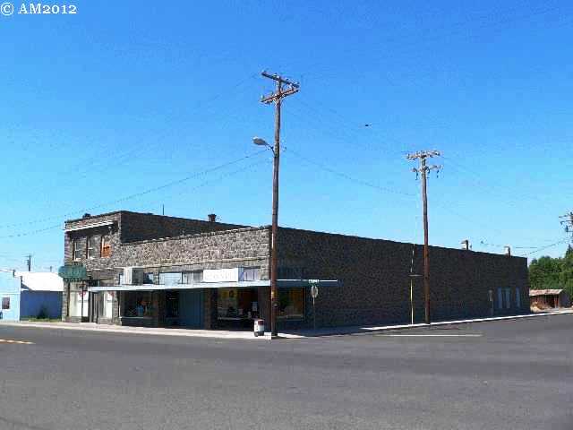 Malin, Oregon is just one irrigation ditch from California.