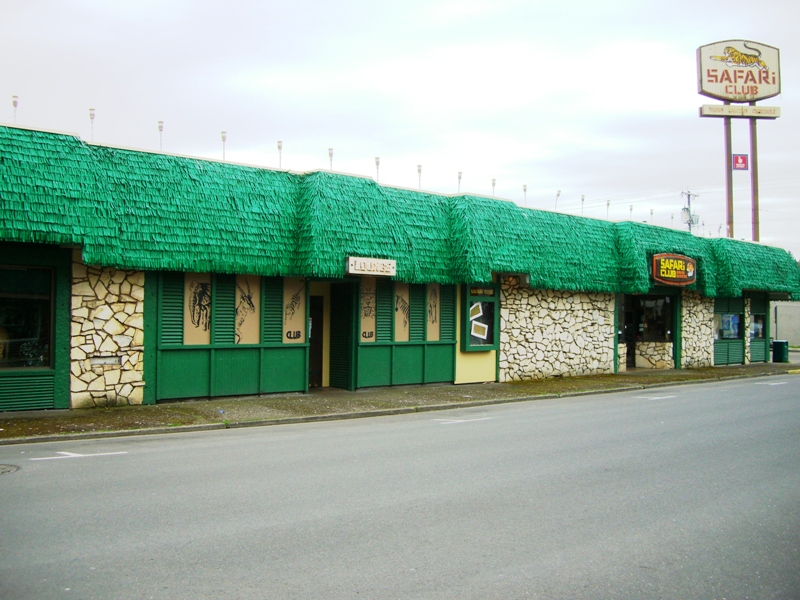 Estacada, Oregon, is a mill and lumbering town which like Molalla and ...