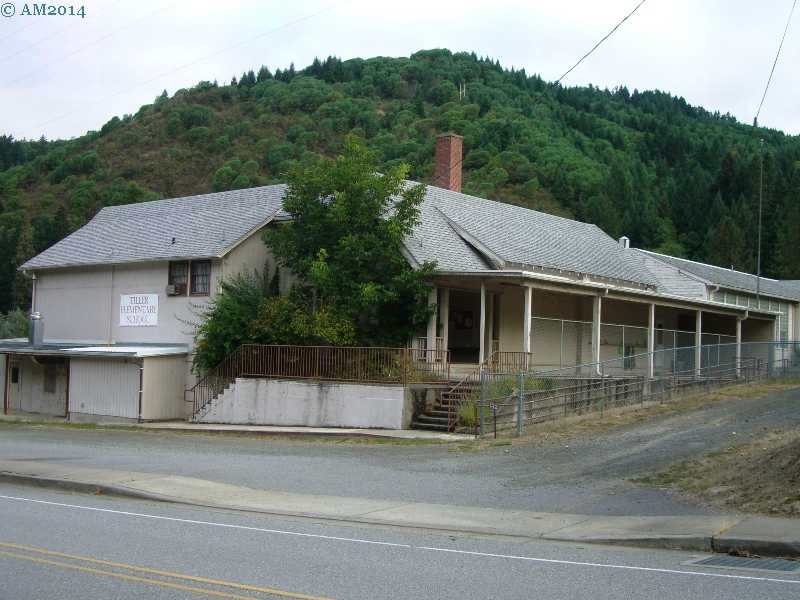 Hundred Valleys of the Umpqua