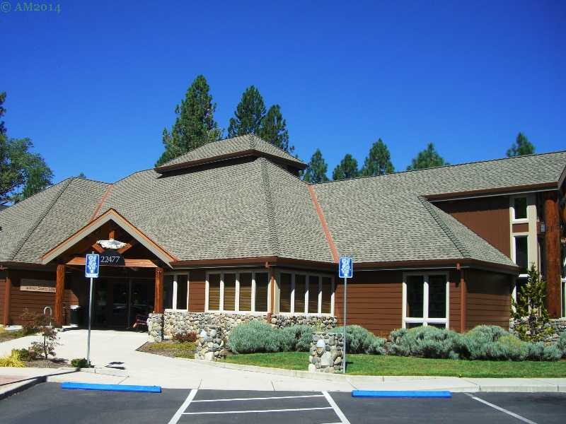 Shady Cove, Oregon is on the Rogue River between Gold Hill and Lost ...